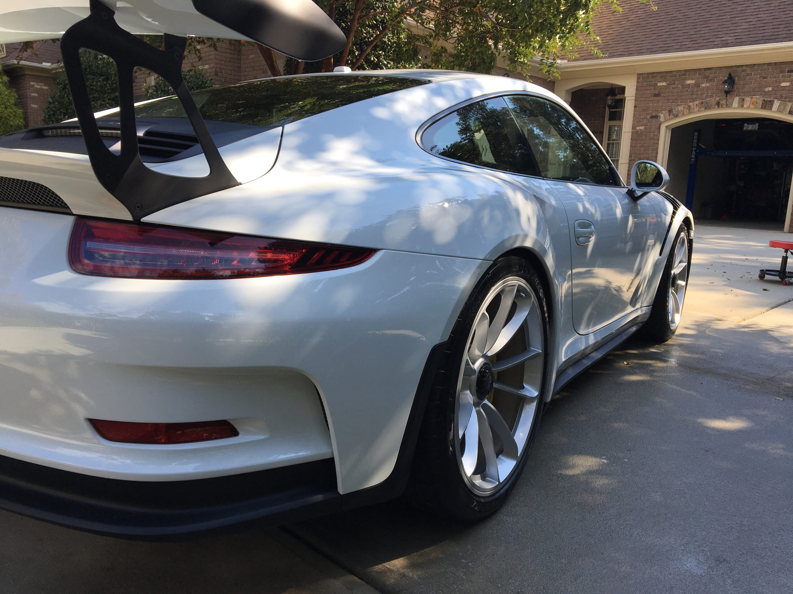 Photos of finished 2017 Porsche 911 ~ August Precision